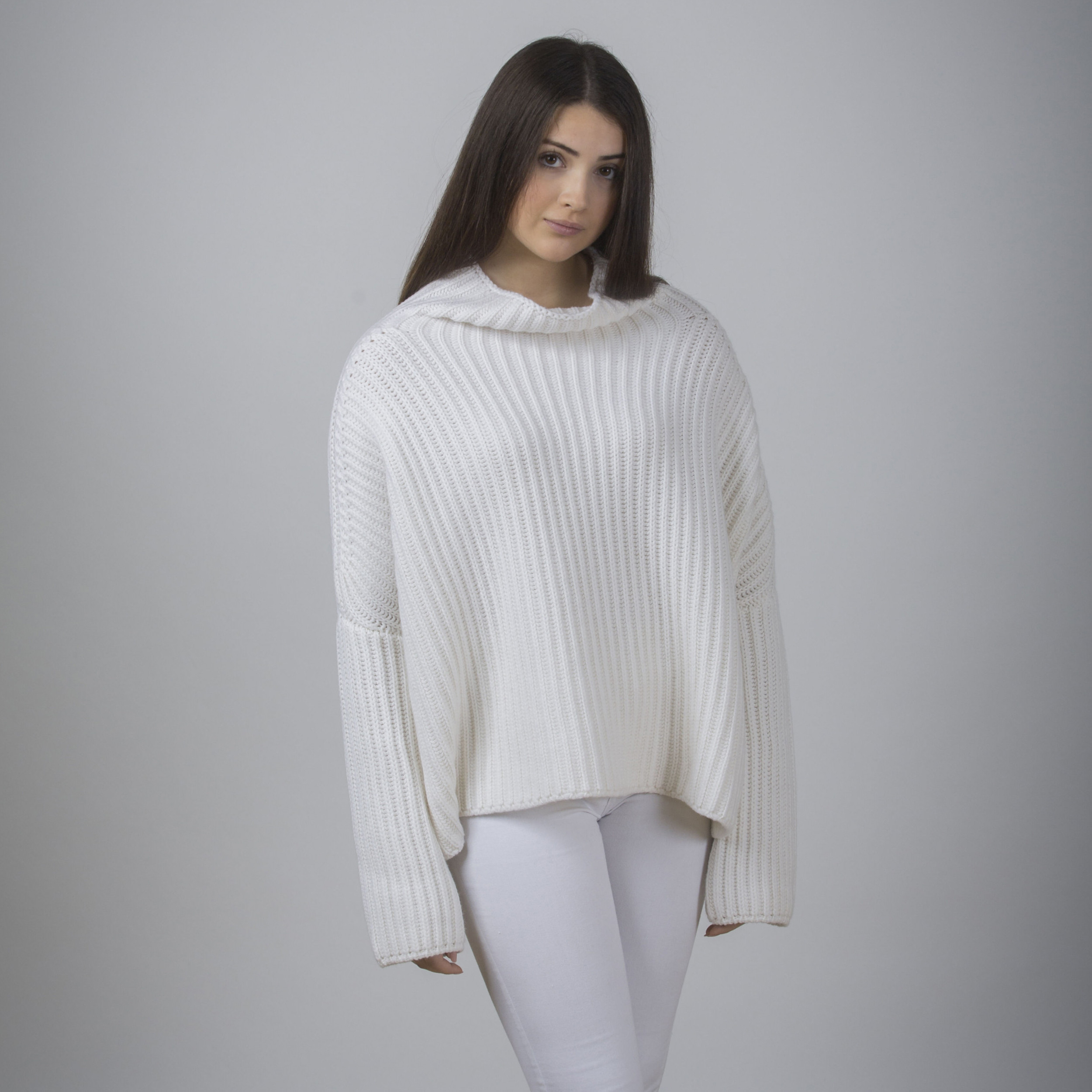 100% cashmere ribbed cape Size M Color White